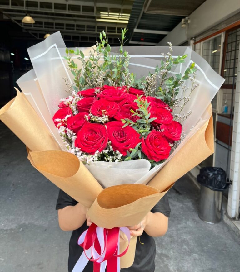 18 Red Roses ⋆ Flower Delivery in Bangkok